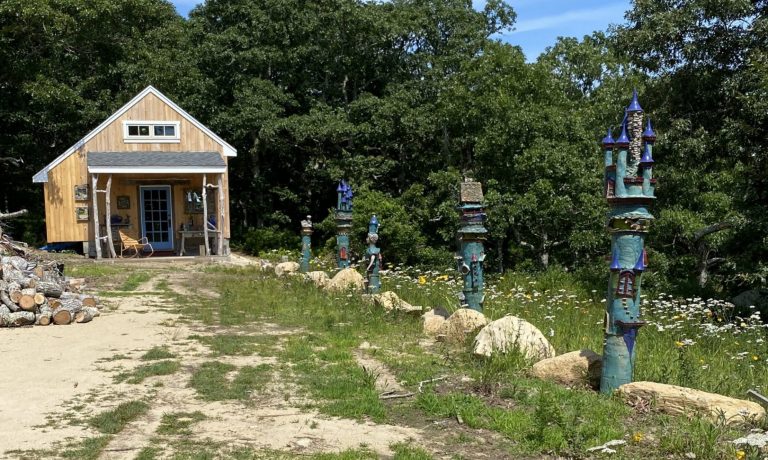 Sculpture Trail – Island Folk Pottery